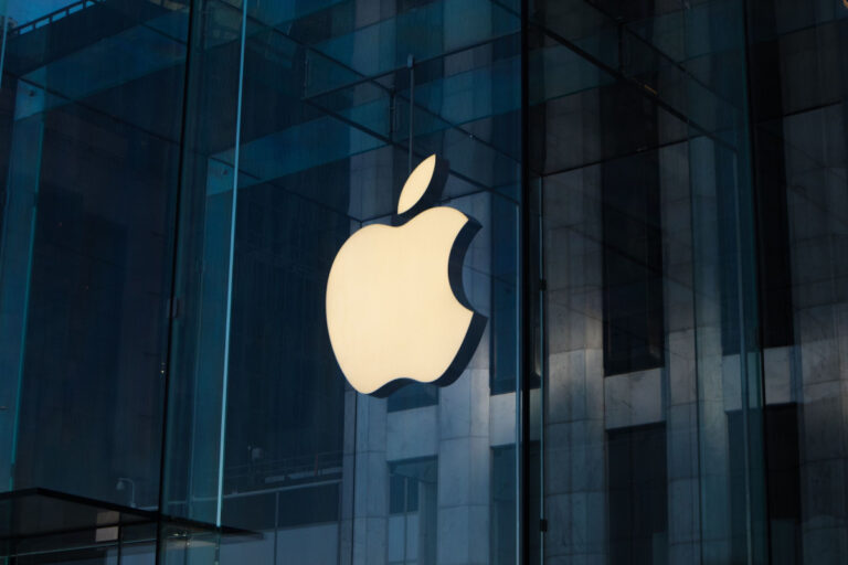 Apple's Legal Troubles: Facing Challenges Around the World | Shepherd ...